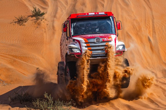 34 years and counting—TEAM SUGAWARA finishes Dakar Rally again | TruckDeal