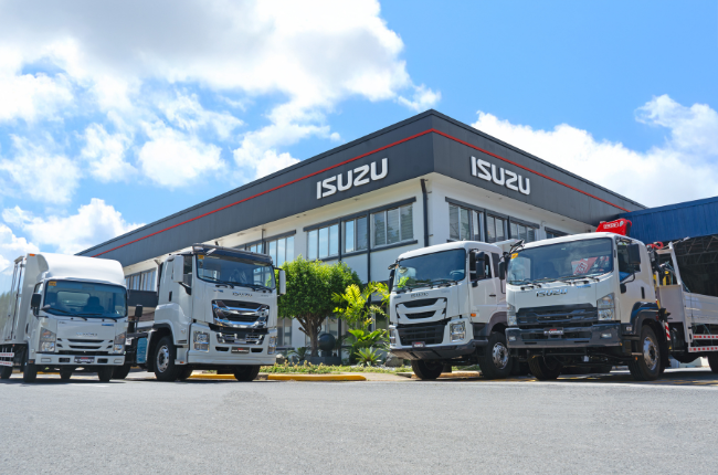 Isuzu trucks stay on top for the 25th straight year | TruckDeal
