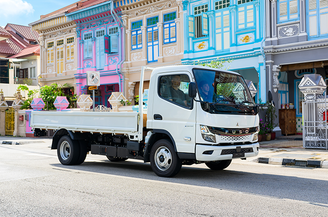 Mitsubishi Fuso launches all-electric eCanter in Singapore | TruckDeal