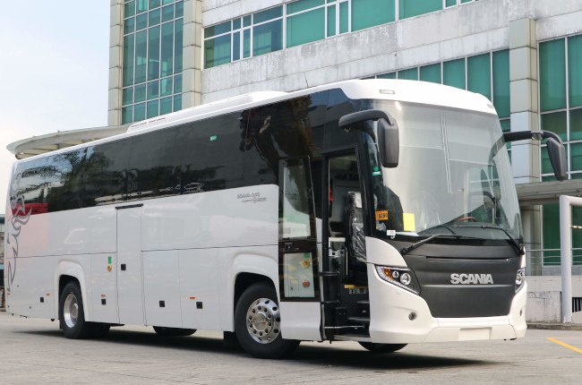 Scania unveils its first Philippine-built bus the Scania Touring ...